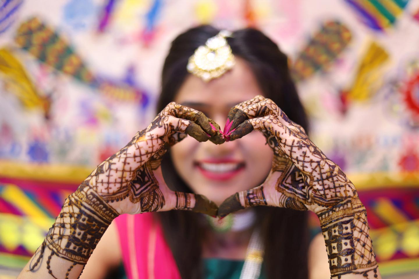 How to Create a DIY Henna Tattoo Station for Your Wedding Guests – Mihenna