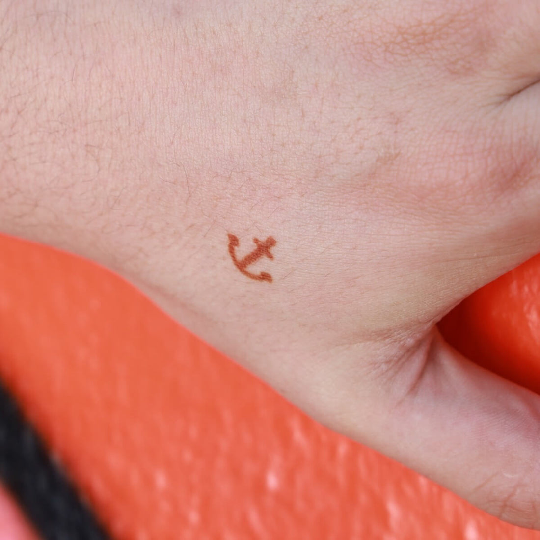 Mini Henna Tattoos with Modern Designs to Wear Anywhere
